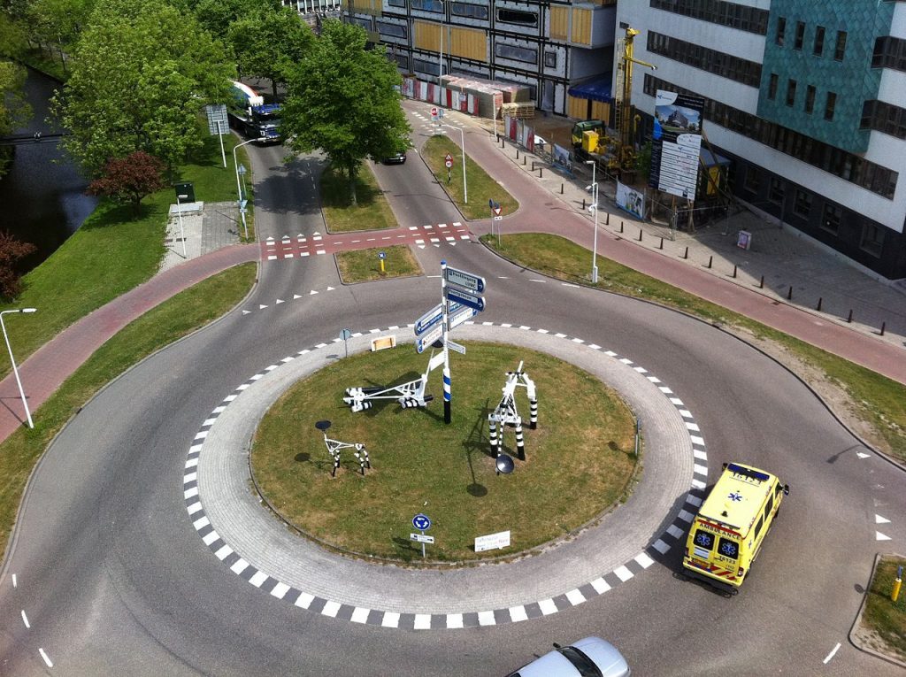 Save lives, money and reduce pollution: Why roundabouts are a solution ...